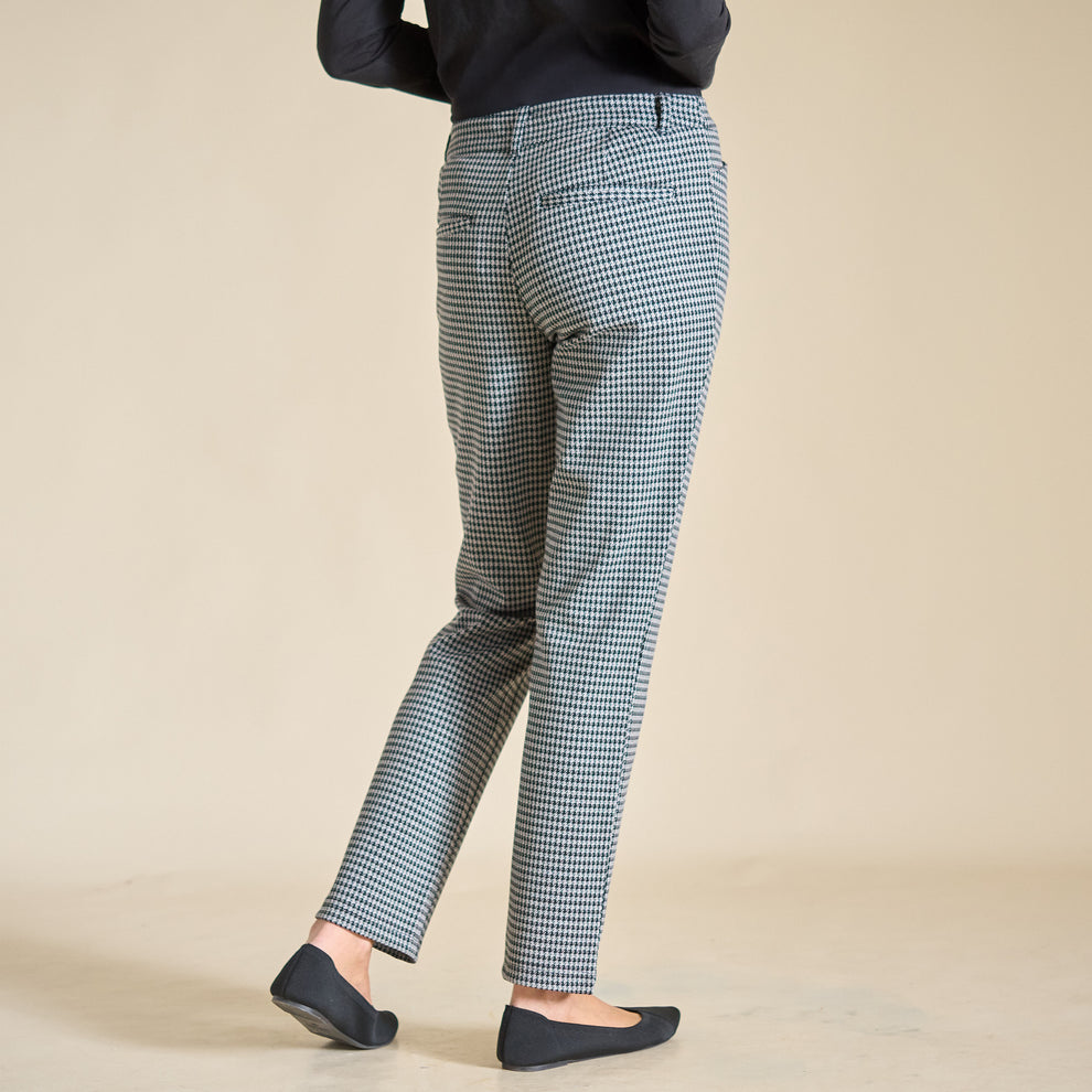 Signature Slimming Herringbone Ponte Pant – Christopher & Banks