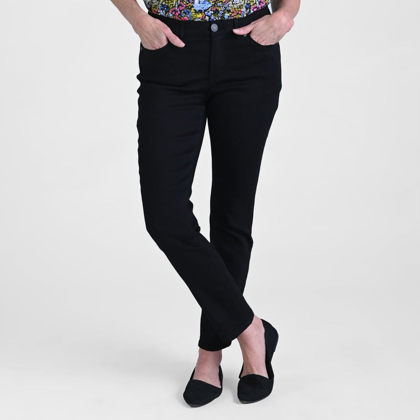 Signature Slimming Shaped Fit Tapered Leg Jean - Black – Christopher ...